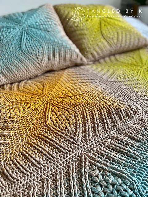 Ravelry: Tangled Bramble pattern by Karolina Ammar