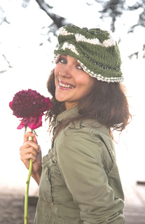 Ravelry: Seaglass Hat pattern by Tanis Gray