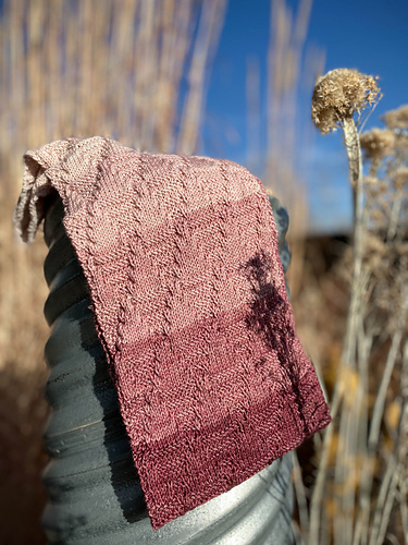 Ravelry: Republic of Splendor Cowl pattern by Tanis Gray