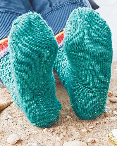 Ravelry: Ariel Socks pattern by "Amanita" Agata Mackiewicz