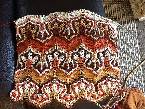 Ravelry: Fox Paws pattern by Xandy Peters