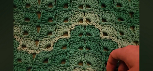 Ravelry: Shell Ripple Blanket pattern by Fiber Spider