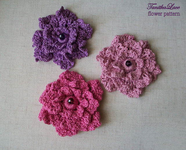 Ravelry: Tashatan740's Crochet flower brooch, pattern. How to make!