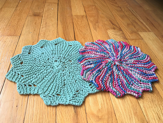 Ravelry: Simple Circular Dishcloth pattern by Tate Shumaker