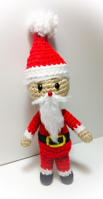 Ravelry: Tiny Santa pattern by Tatiana Rodriguez's Pink Crochet Designs