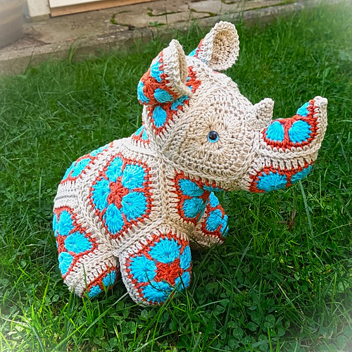 Ravelry: Robert the Baby-Rhino with African Flowers pattern by Tatjana ...