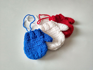 Ravelry: Ornament Mini Tiny mittens pattern by Tatyana Girsh