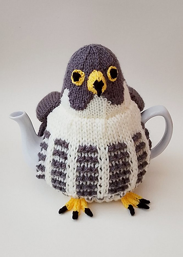 Ravelry: Peregrine Falcon Tea Cosy pattern by Susan Cowper