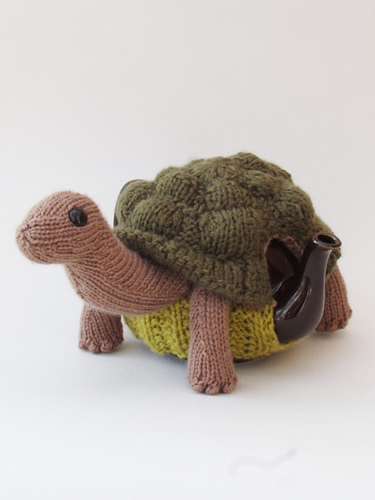 Ravelry: Galapagos Giant Tortoise Tea Cosy pattern by Susan Cowper