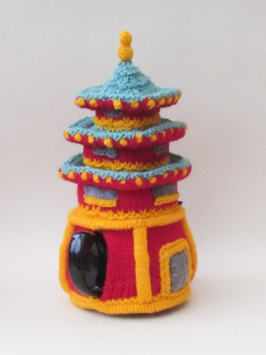 Ravelry: Japanese Pagoda Tea Cosy pattern by Susan Cowper