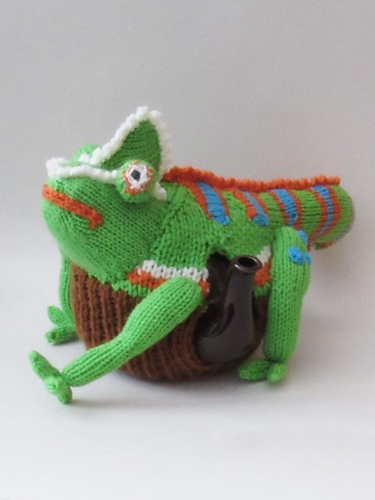 Ravelry: Chameleon Tea Cosy pattern by Susan Cowper
