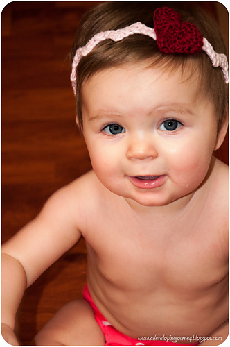 Ravelry: Ric-Rac Heart Headband pattern by Jenny Clayton