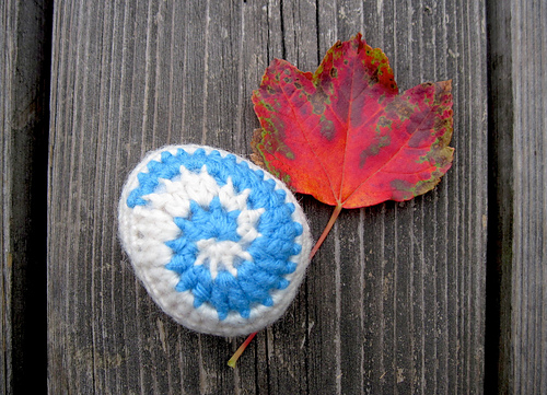 Ravelry: Mini Hearthstone pattern by Vivian Lee