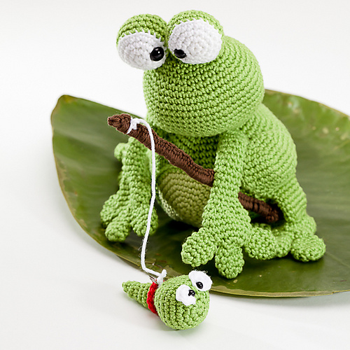 Ravelry: Kobe and Kenji Frog pattern by Tessa van Riet-Ernst