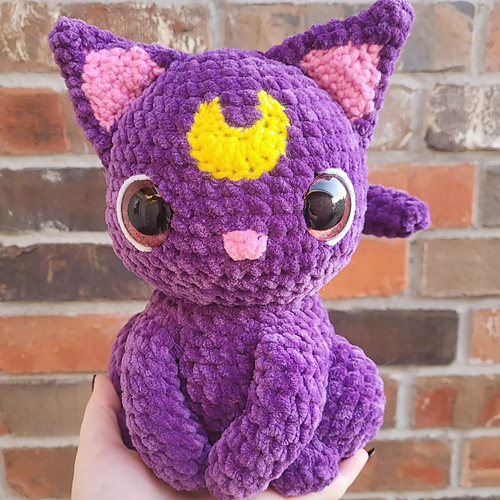 Ravelry: Magical Moon Cats pattern by Dani Smith