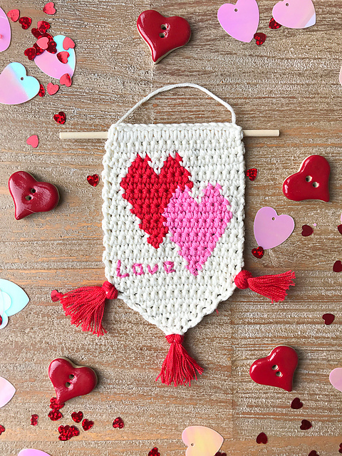 Ravelry: Love Heart Banner pattern by Dawn Curran