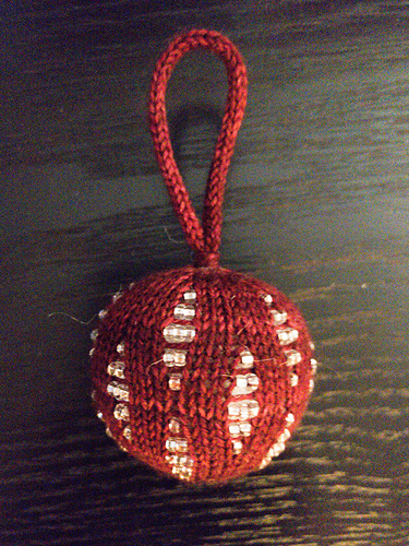 Ravelry: Beaded Stuffed Ornament #2 pattern by Tracy Schuler