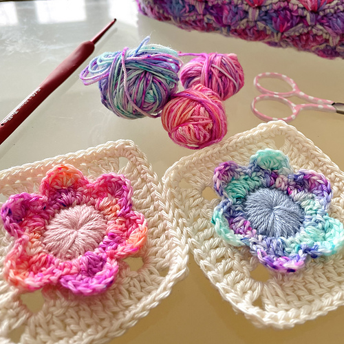 Ravelry: Garden of Evie pattern by Alice Tarry