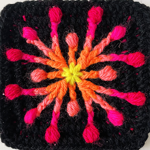 Ravelry: Firework Finale pattern by Alice Tarry