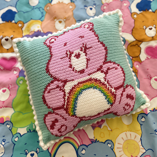 Ravelry: Cheer Bear cushion pattern by Alice Tarry