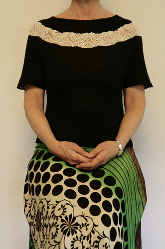 Ravelry: La Masque pattern by Catherine Rein