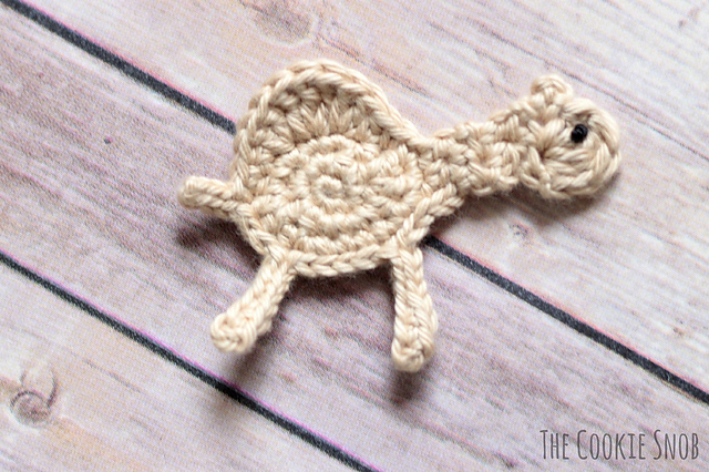 Ravelry: Camel Appliqué pattern by Erin Sharp