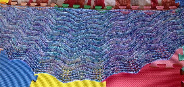 Ravelry: TheCraftyTyke's Chasing Waves Pattern Sample: Small