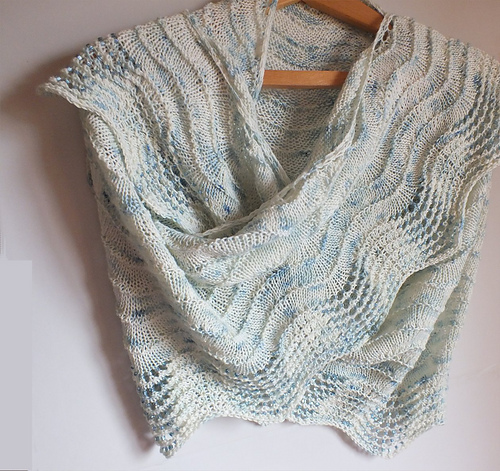Ravelry: TheCraftyTyke's Chasing Waves Pattern Sample - Large