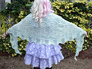 Ravelry: TheCraftyTyke's Chasing Waves Pattern Sample - Large