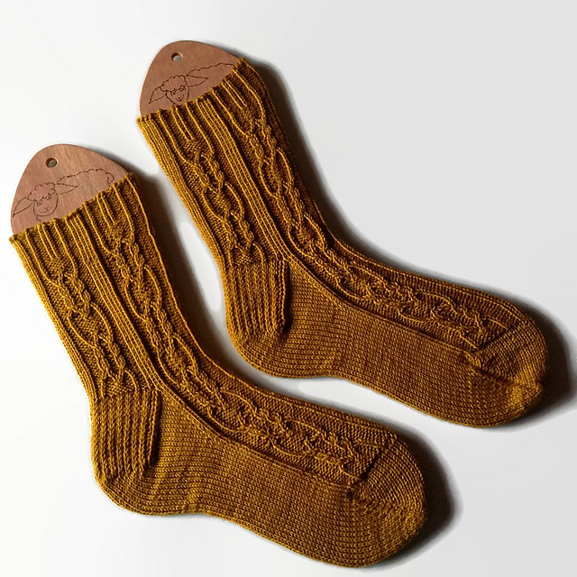 Ravelry: TheCraftyTyke's Toffee Twist Socks