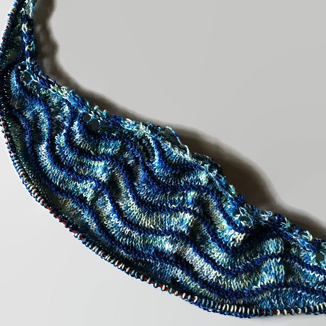 Ravelry: TheCraftyTyke's Chasing Blue Waves