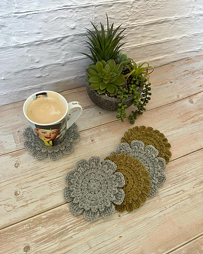 Ravelry: Spring Bling Coasters pattern by The Crochet Fix