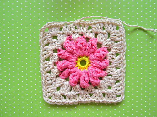 Ravelry: Flower Square Tutorial III pattern by Color 'n Cream