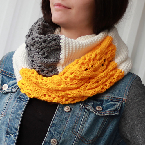 Ravelry: Julia pattern by April Miller