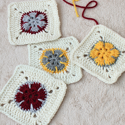 Ravelry: Easy Flower Squares pattern by April Miller