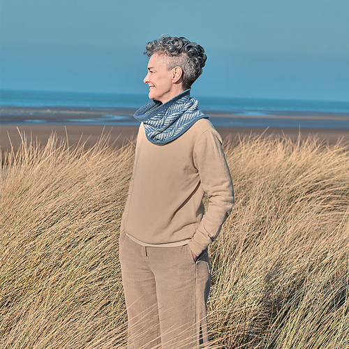 Ravelry: Coastal Marine Cowl pattern by Helen Kennedy