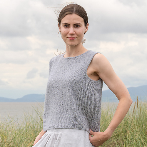 Ravelry: Soft Shores Top pattern by Dora Creadora