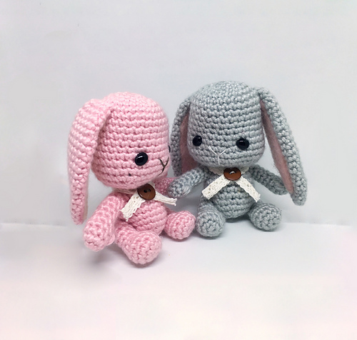 Ravelry: Rustic Rabbit pattern by Maxine Velasco