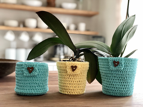 Ravelry: Desktop Baskets pattern by Maxine Velasco