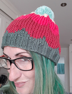 Ravelry: Inverted Scallops Beanie pattern by The Iron Cat