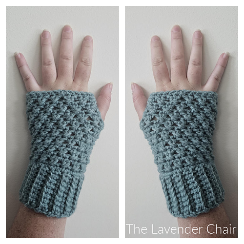 Ravelry: Crossed Double Fingerless Gloves pattern by Dorianna Rivelli