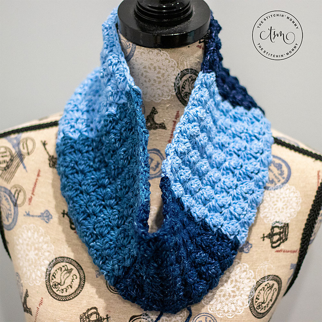 Ravelry: Oh So Denim Cowl pattern by Amy Ramnarine