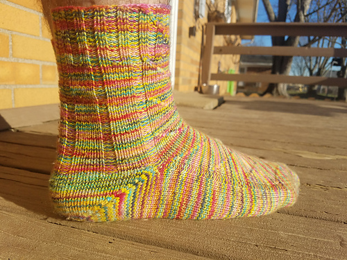 Ravelry: very v socks pattern by Nissa Rudh