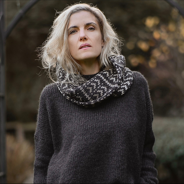 Ravelry: Alps Cowl pattern by Heidi May