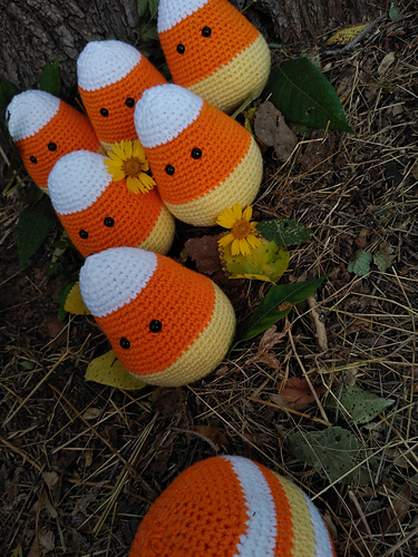Ravelry: Candy Corn Bowling Set pattern by The Wooly Noggin