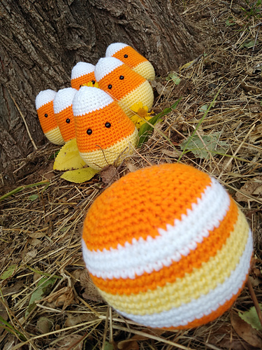 Ravelry: Candy Corn Bowling Set pattern by The Wooly Noggin