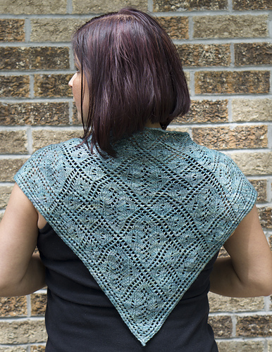 Ravelry: Diamond Shawl pattern by Adrienne Larsen