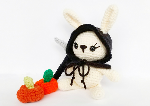 Ravelry: The Grim Bunny pattern by The Cozy Chipmunk