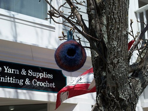 Ravelry: Felted (Fulled) Birdhouse pattern by Yarn Basket