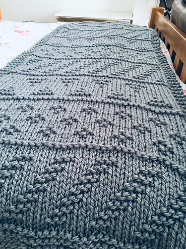 Ravelry: Striped Bed Runner pattern by Knit Sew Make